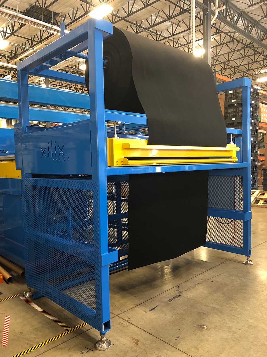 Xilix High-Speed Carpet Cutting | Automated Roll Changer